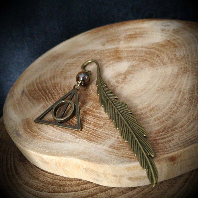 Marque page plume, relique de la mort et perle oeil de tigre, harry ...