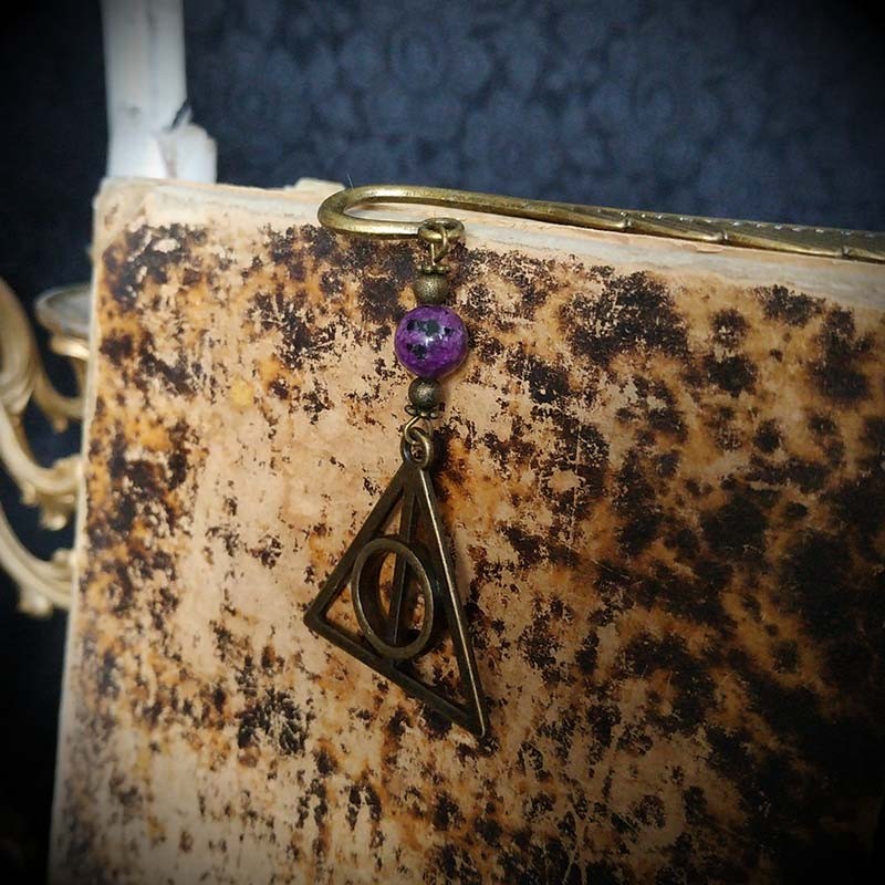 Marque page plume, relique de la mort et perle jaspe violet, harry ...