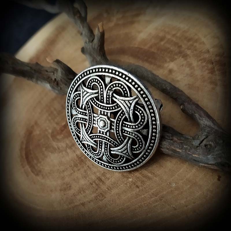 Broche ronde bouclier viking 3,5 cm couleur argent vieilli, celtique ...