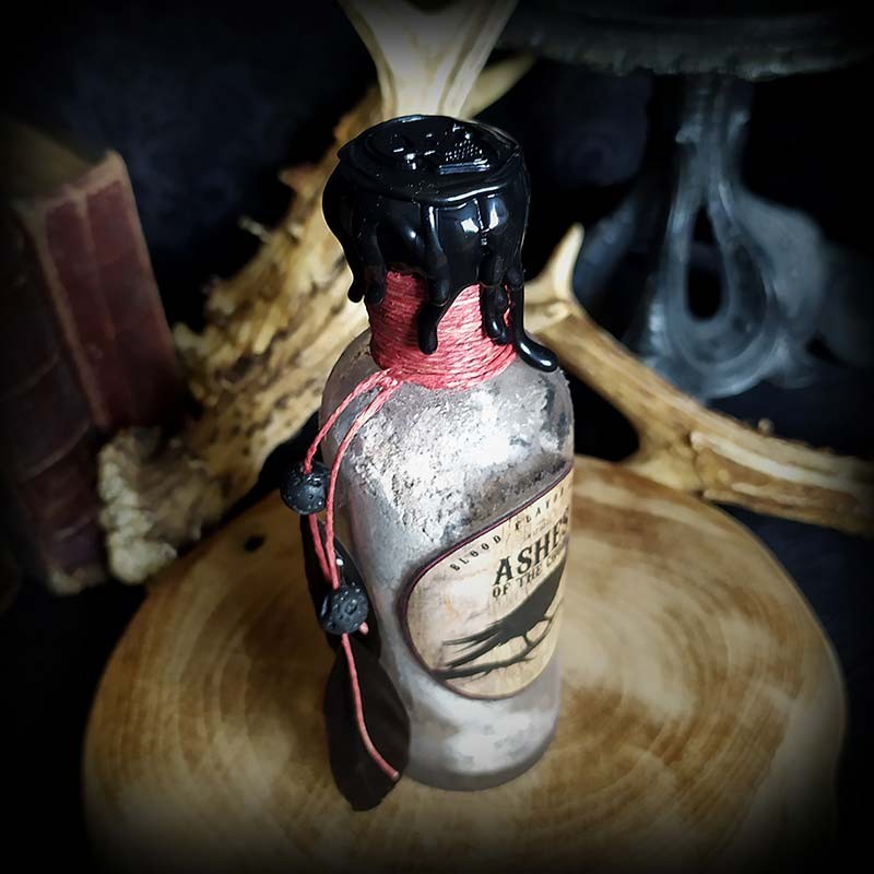 Fiole artisanale ailes de chauve-souris, décorée main façon gothique ...