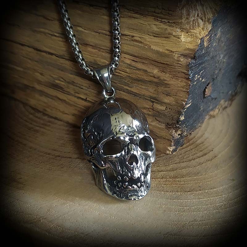 Collier pendentif crâne de zombie en acier, tête de mort décharnée ...